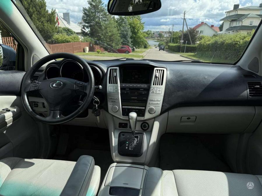 Blue Lexus RX 400h 2006 in Vilnius, with an engine capacity of 3.31 L and mileage of 250 thousand km for 3950 €, photo 17 on AUTOMOTO.COM.LV