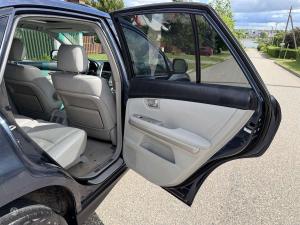 Blue Lexus RX 400h 2006 in Vilnius, with an engine capacity of 3.31 L and mileage of 250 thousand km for 3950 €, photo 19 on AUTOMOTO.COM.LV