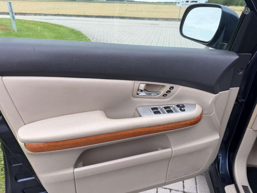 Blue Lexus RX 400h 2007 in Raseiniai, with an engine capacity of 3.30 L and mileage of 233 thousand km for 6950 €, photo 17 on AUTOMOTO.COM.LV