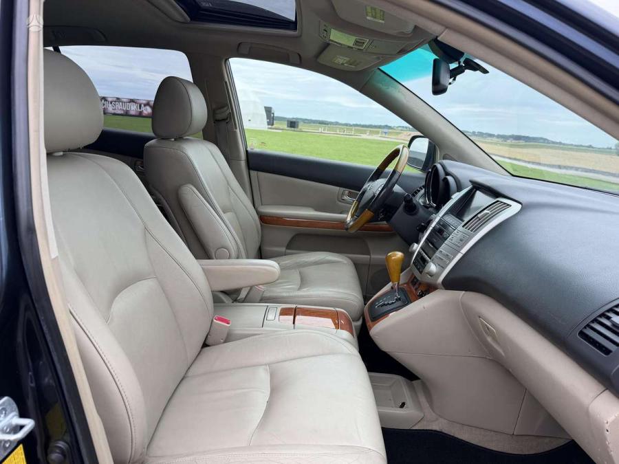 Blue Lexus RX 400h 2007 in Raseiniai, with an engine capacity of 3.30 L and mileage of 233 thousand km for 6950 €, photo 19 on AUTOMOTO.COM.LV