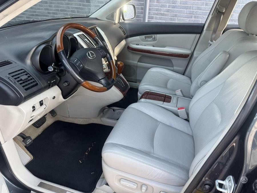 Zils Lexus RX 400h 2007 Viļņa, ar dzinēja tilpumu 3.30 L un nobraukumu 240 tūkst. km par 7500 €, foto 16 vietnē AUTOMOTO.COM.LV