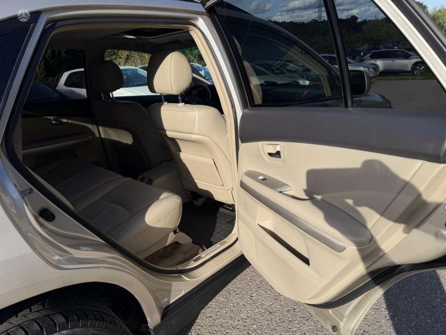 Brūns Lexus RX 400h 2006 Viļņa, ar dzinēja tilpumu 3.30 L un nobraukumu 300 tūkst. km par 3850 €, foto 13 vietnē AUTOMOTO.COM.LV