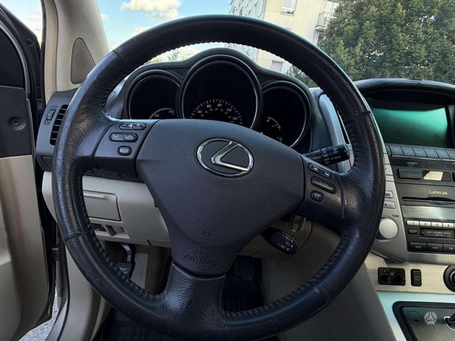 Brūns Lexus RX 400h 2006 Viļņa, ar dzinēja tilpumu 3.30 L un nobraukumu 300 tūkst. km par 3850 €, foto 17 vietnē AUTOMOTO.COM.LV