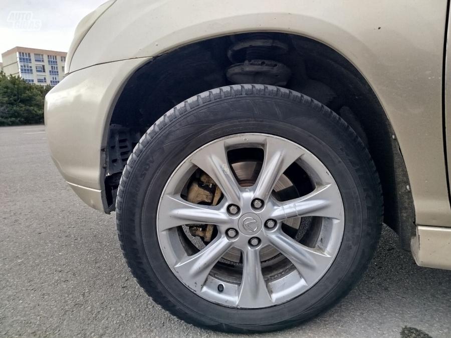 Lexus RX 400h 2006 in Vilnius, with an engine capacity of 3.30 L and mileage of 309 thousand km for 5000 €, photo 4 on AUTOMOTO.COM.LV