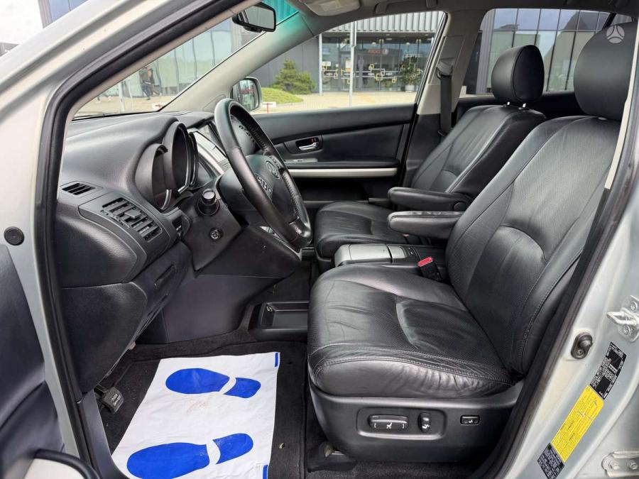 Lexus RX 400h 2007 in Siauliai, with an engine capacity of 3.31 L and mileage of 275 thousand km for 5990 €, photo 11 on AUTOMOTO.COM.LV