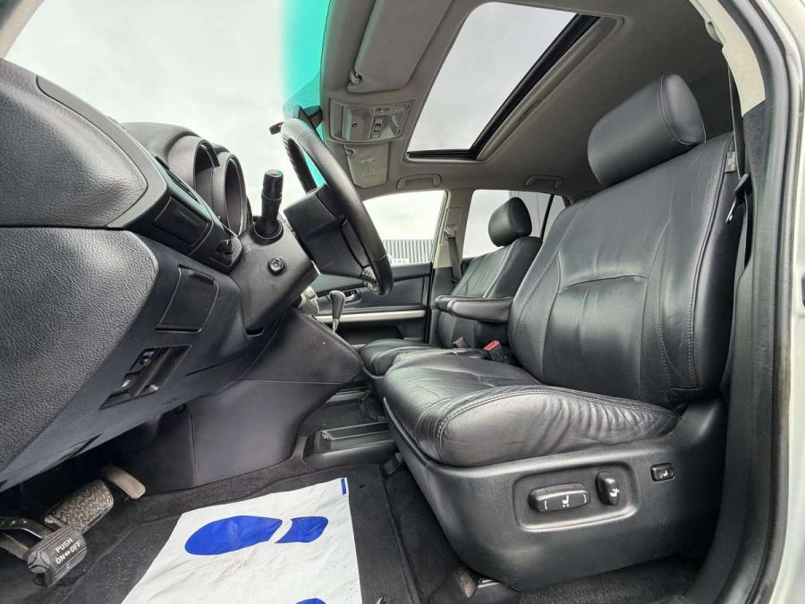 Lexus RX 400h 2007 in Siauliai, with an engine capacity of 3.31 L and mileage of 275 thousand km for 5990 €, photo 12 on AUTOMOTO.COM.LV