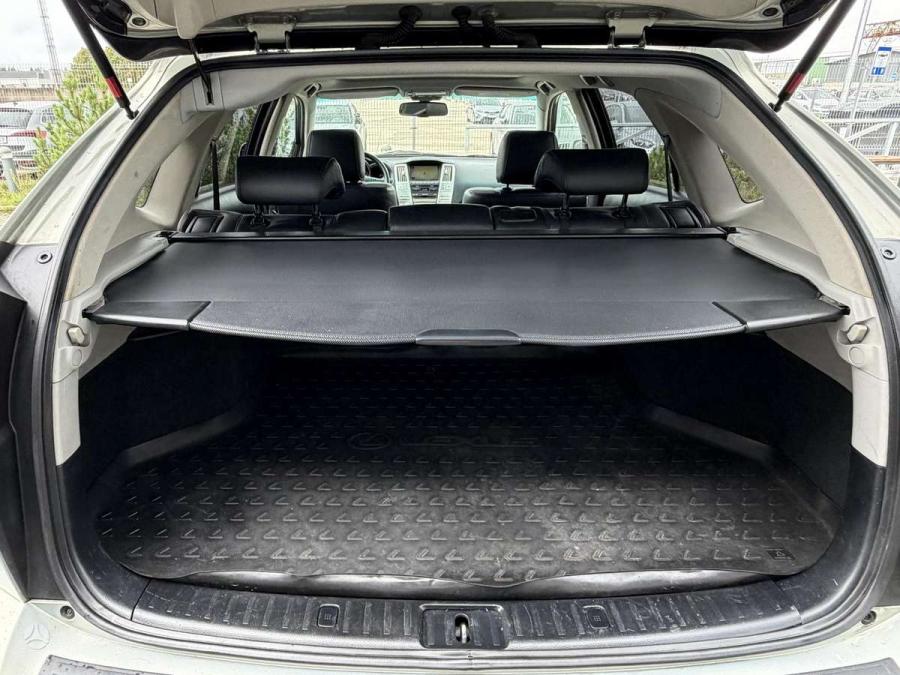 Lexus RX 400h 2007 in Siauliai, with an engine capacity of 3.31 L and mileage of 275 thousand km for 5990 €, photo 31 on AUTOMOTO.COM.LV