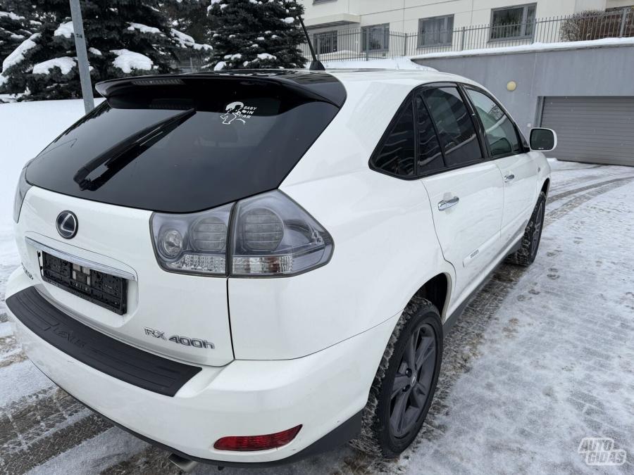 Lexus RX 400h 2008 in Vilnius, with an engine capacity of 3.30 L and mileage of 289 thousand km for 5900 €, photo 14 on AUTOMOTO.COM.LV