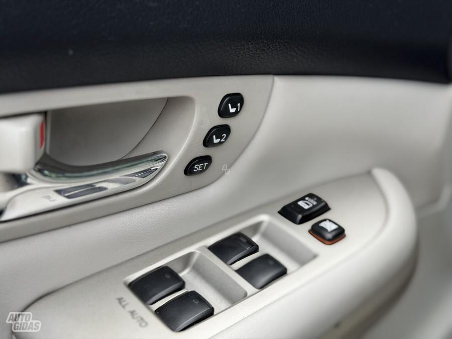 Lexus RX 400h 2008 in Kaunas, with an engine capacity of 3.30 L and mileage of 312 thousand km for 5000 €, photo 11 on AUTOMOTO.COM.LV
