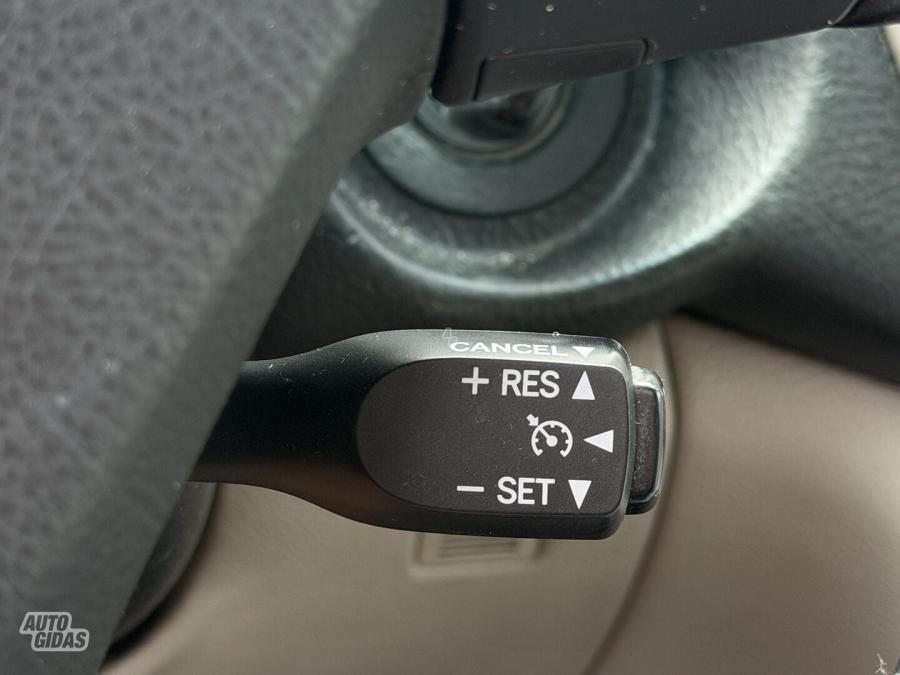 Lexus RX 400h 2008 in Kaunas, with an engine capacity of 3.30 L and mileage of 312 thousand km for 5000 €, photo 19 on AUTOMOTO.COM.LV