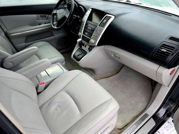 Pelēks Lexus RX 400h 2005 Marijampole, ar dzinēja tilpumu 3.31 L un nobraukumu 395 tūkst. km par 4800 €, foto 11 vietnē AUTOMOTO.COM.LV