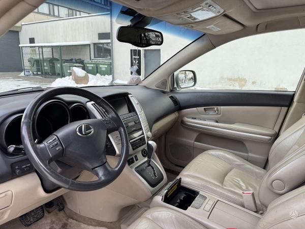 Grey Lexus RX 400h 2006 in Klaipeda, with an engine capacity of 3.31 L and mileage of 205 thousand km for 4950 €, photo 9 on AUTOMOTO.COM.LV