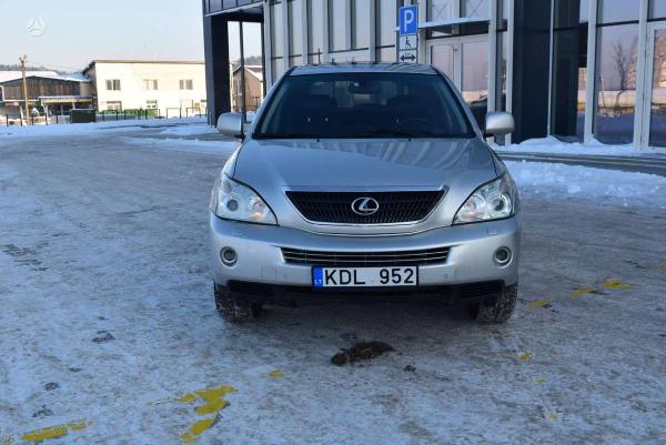 Grey Lexus RX 400h 2006 in Vilnius, with an engine capacity of 3.31 L and mileage of 277 thousand km for 5555 €, photo 2 on AUTOMOTO.COM.LV