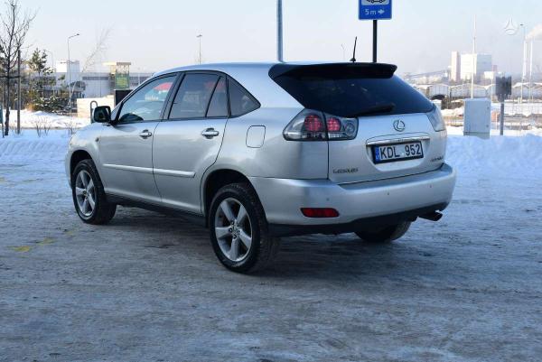 Grey Lexus RX 400h 2006 in Vilnius, with an engine capacity of 3.31 L and mileage of 277 thousand km for 5555 €, photo 5 on AUTOMOTO.COM.LV