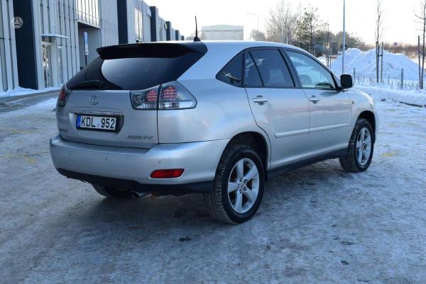 Grey Lexus RX 400h 2006 in Vilnius, with an engine capacity of 3.31 L and mileage of 277 thousand km for 5555 €, photo 7 on AUTOMOTO.COM.LV