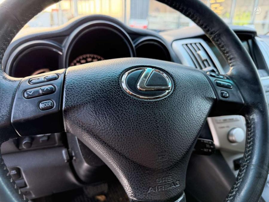 Pelēks Lexus RX 400h 2006 Viļņa, ar dzinēja tilpumu 3.31 L un nobraukumu 348 tūkst. km par 4950 €, foto 11 vietnē AUTOMOTO.COM.LV