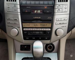 Pelēks Lexus RX 400h 2006 Viļņa, ar dzinēja tilpumu 3.31 L un nobraukumu 206 tūkst. km par 3450 €, foto 15 vietnē AUTOMOTO.COM.LV