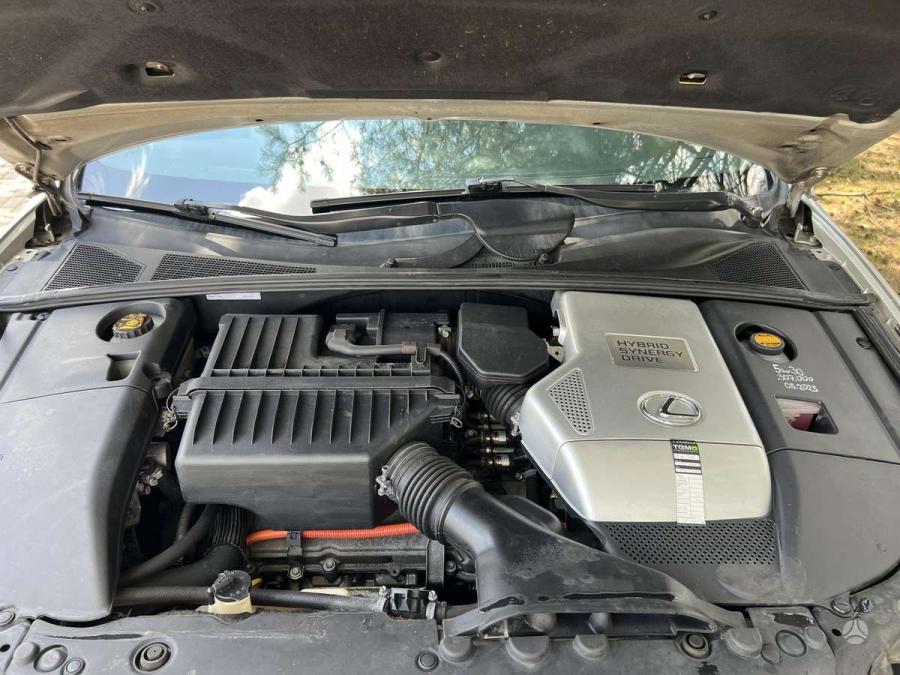 Pelēks Lexus RX 400h 2006 Viļņa, ar dzinēja tilpumu 3.30 L un nobraukumu 368 tūkst. km par 4500 €, foto 30 vietnē AUTOMOTO.COM.LV