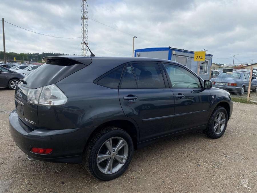 Grey Lexus RX 400h 2006 in Vilnius, with an engine capacity of 3.31 L and mileage of 336 thousand km for 3900 €, photo 8 on AUTOMOTO.COM.LV
