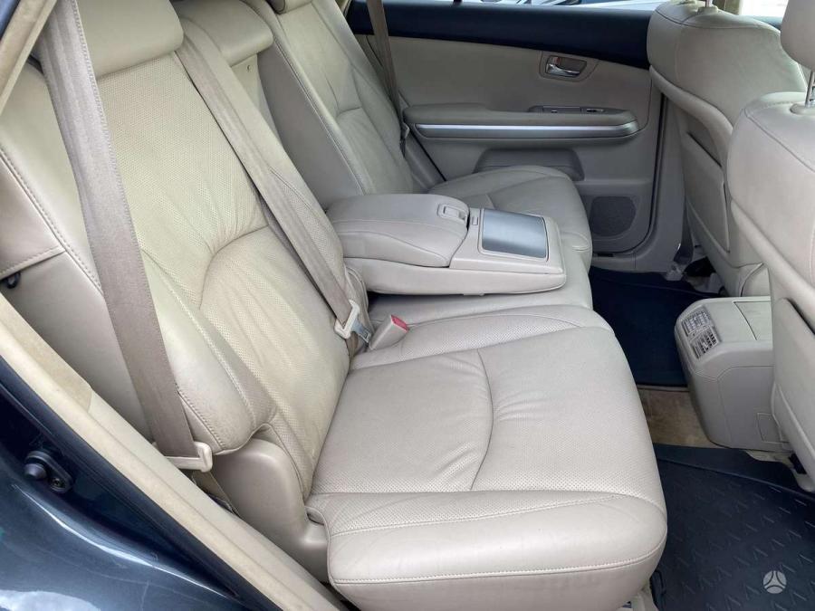 Grey Lexus RX 400h 2006 in Vilnius, with an engine capacity of 3.31 L and mileage of 336 thousand km for 3900 €, photo 14 on AUTOMOTO.COM.LV