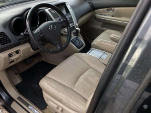 Grey Lexus RX 400h 2006 in Vilnius, with an engine capacity of 3.31 L and mileage of 336 thousand km for 3900 €, photo 16 on AUTOMOTO.COM.LV