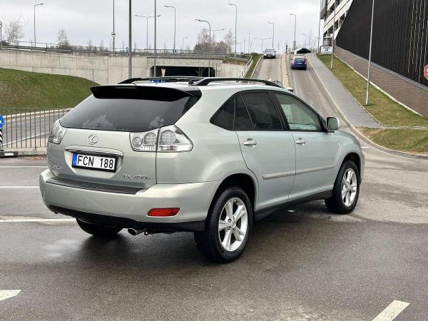 Grey Lexus RX 400h 2006 in Vilnius, with an engine capacity of 0.00 L and mileage of 290 thousand km for 3700 €, photo 5 on AUTOMOTO.COM.LV