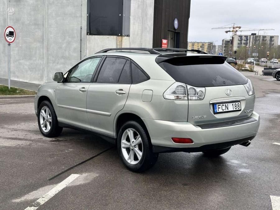 Grey Lexus RX 400h 2006 in Vilnius, with an engine capacity of 0.00 L and mileage of 290 thousand km for 3700 €, photo 8 on AUTOMOTO.COM.LV