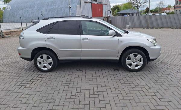 Pelēks Lexus RX 400h 2006 Vilkaviškis, ar dzinēja tilpumu 3.30 L un nobraukumu 317 tūkst. km par 4400 €, foto 6 vietnē AUTOMOTO.COM.LV