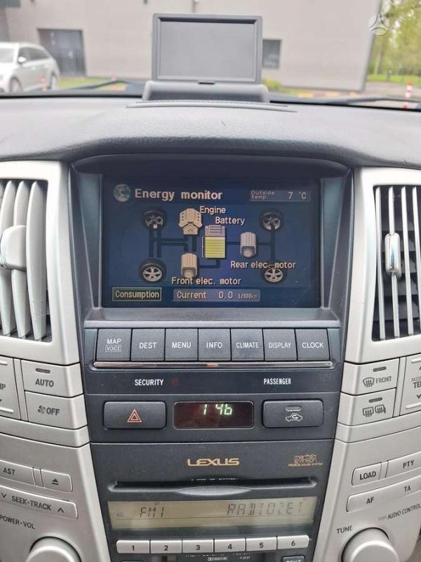 Pelēks Lexus RX 400h 2006 Vilkaviškis, ar dzinēja tilpumu 3.30 L un nobraukumu 317 tūkst. km par 4400 €, foto 9 vietnē AUTOMOTO.COM.LV