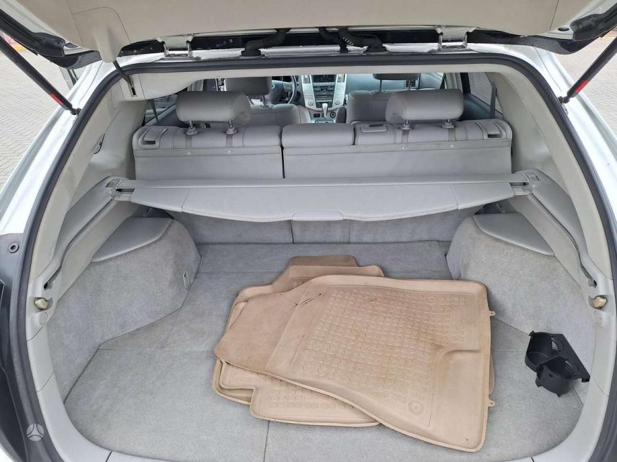 Pelēks Lexus RX 400h 2006 Vilkaviškis, ar dzinēja tilpumu 3.30 L un nobraukumu 317 tūkst. km par 4400 €, foto 19 vietnē AUTOMOTO.COM.LV