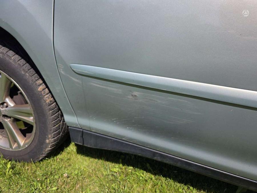 Pelēks Lexus RX 400h 2006 Viļņa, ar dzinēja tilpumu 3.31 L un nobraukumu 299 tūkst. km par 3200 €, foto 14 vietnē AUTOMOTO.COM.LV