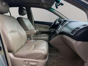 Pelēks Lexus RX 400h 2006 Kauņa, ar dzinēja tilpumu 3.30 L un nobraukumu 324 tūkst. km par 4999 €, foto 9 vietnē AUTOMOTO.COM.LV