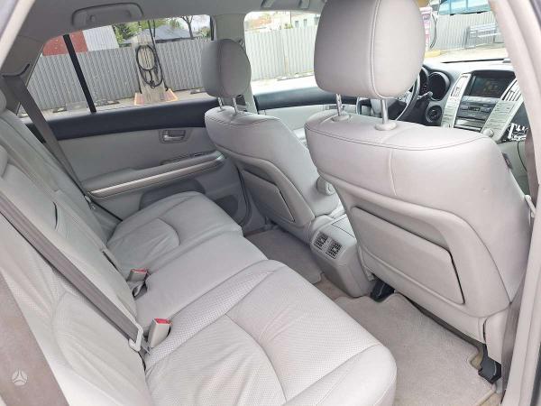 Pelēks Lexus RX 400h 2006 Vilkaviškis, ar dzinēja tilpumu 3.30 L un nobraukumu 311 tūkst. km par 4200 €, foto 9 vietnē AUTOMOTO.COM.LV