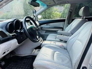 Pelēks Lexus RX 400h 2006 Viļņa, ar dzinēja tilpumu 3.30 L un nobraukumu 320 tūkst. km par 3550 €, foto 15 vietnē AUTOMOTO.COM.LV