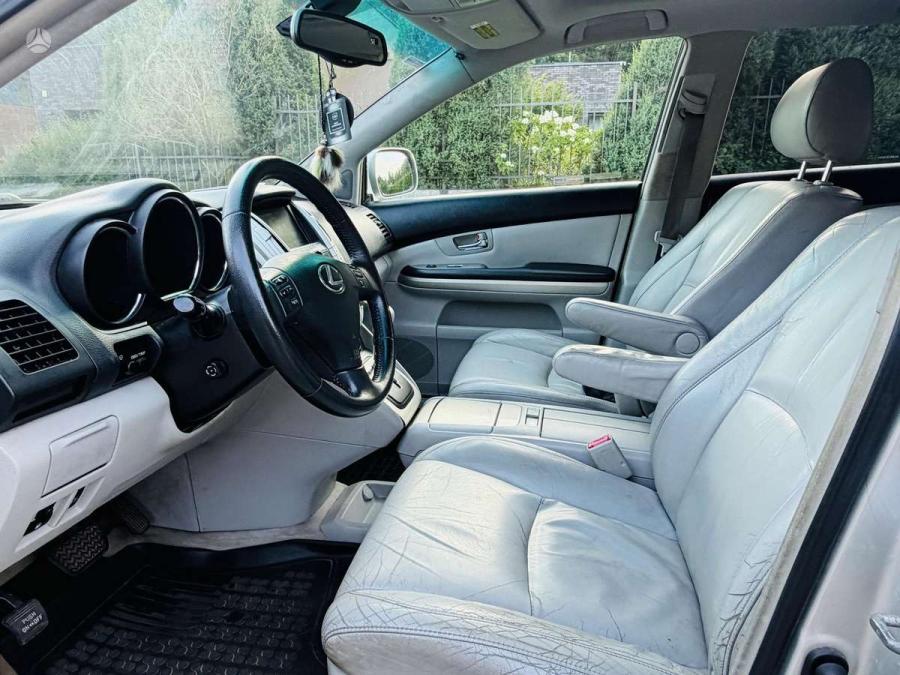 Pelēks Lexus RX 400h 2006 Viļņa, ar dzinēja tilpumu 3.30 L un nobraukumu 320 tūkst. km par 3550 €, foto 15 vietnē AUTOMOTO.COM.LV