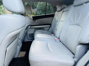 Pelēks Lexus RX 400h 2006 Viļņa, ar dzinēja tilpumu 3.30 L un nobraukumu 320 tūkst. km par 3550 €, foto 16 vietnē AUTOMOTO.COM.LV