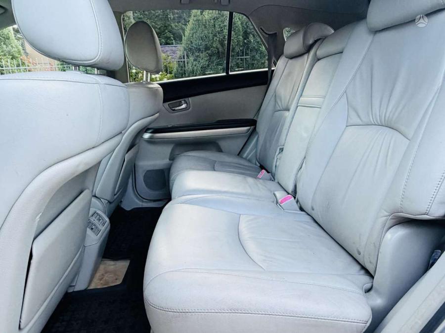Pelēks Lexus RX 400h 2006 Viļņa, ar dzinēja tilpumu 3.30 L un nobraukumu 320 tūkst. km par 3550 €, foto 16 vietnē AUTOMOTO.COM.LV