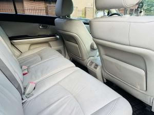 Pelēks Lexus RX 400h 2006 Viļņa, ar dzinēja tilpumu 3.30 L un nobraukumu 320 tūkst. km par 3550 €, foto 23 vietnē AUTOMOTO.COM.LV