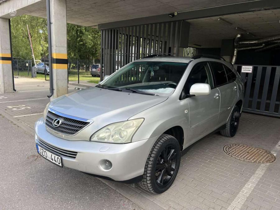Pelēks Lexus RX 400h 2006 Viļņa, ar dzinēja tilpumu 3.30 L un nobraukumu 340 tūkst. km par 2950 €, foto 1 vietnē AUTOMOTO.COM.LV