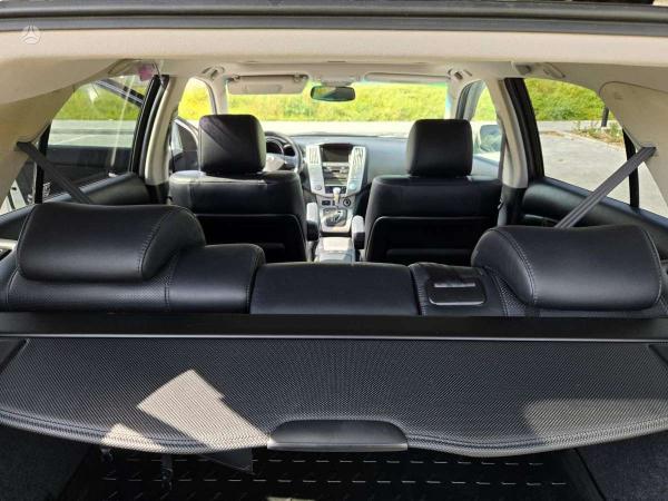 Grey Lexus RX 400h 2006 in Vilnius, with an engine capacity of 3.30 L and mileage of 125 thousand km for 8000 €, photo 10 on AUTOMOTO.COM.LV