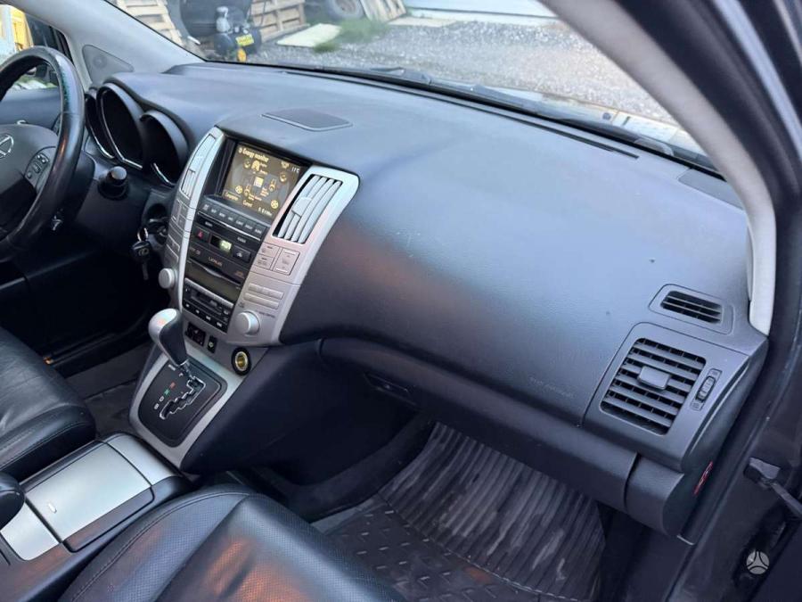 Grey Lexus RX 400h 2006 in Kaunas, with an engine capacity of 3.31 L and mileage of 353 thousand km for 3300 €, photo 13 on AUTOMOTO.COM.LV