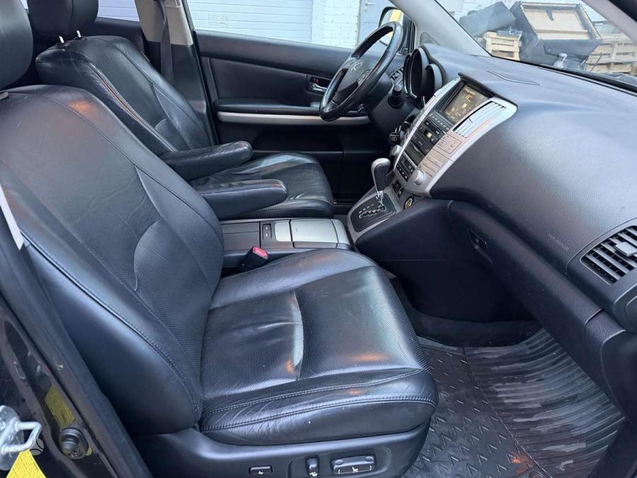 Grey Lexus RX 400h 2006 in Kaunas, with an engine capacity of 3.31 L and mileage of 353 thousand km for 3300 €, photo 16 on AUTOMOTO.COM.LV
