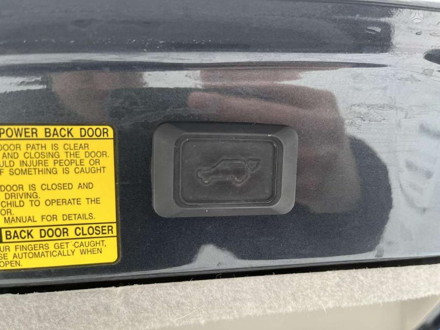 Grey Lexus RX 400h 2007 in Vilnius, with an engine capacity of 3.30 L and mileage of 262 thousand km for 6000 €, photo 24 on AUTOMOTO.COM.LV