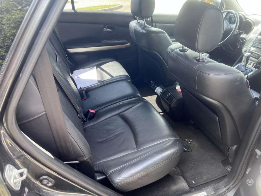 Pelēks Lexus RX 400h 2007 Viļņa, ar dzinēja tilpumu 3.31 L un nobraukumu 236 tūkst. km par 4000 €, foto 5 vietnē AUTOMOTO.COM.LV