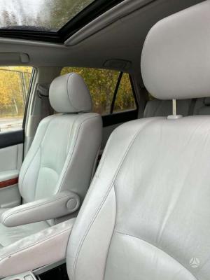 Grey Lexus RX 400h 2007 in Vilnius, with an engine capacity of 3.31 L and mileage of 162 thousand km for 5900 €, photo 9 on AUTOMOTO.COM.LV