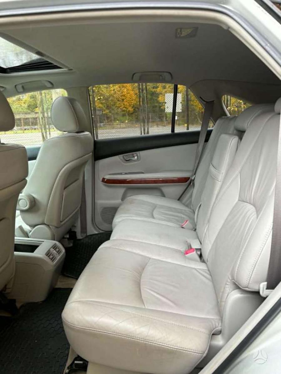 Grey Lexus RX 400h 2007 in Vilnius, with an engine capacity of 3.31 L and mileage of 162 thousand km for 5900 €, photo 11 on AUTOMOTO.COM.LV
