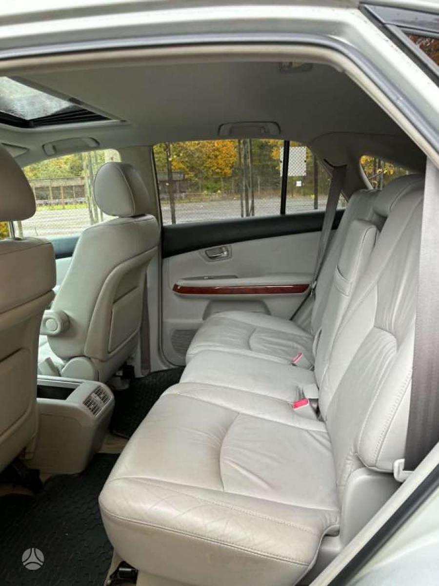 Grey Lexus RX 400h 2007 in Vilnius, with an engine capacity of 3.31 L and mileage of 162 thousand km for 5900 €, photo 17 on AUTOMOTO.COM.LV