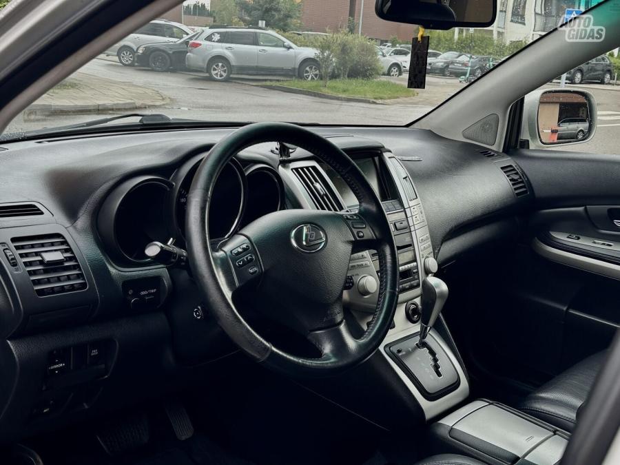 Pelēks Lexus RX 400h 2007 Viļņa, ar dzinēja tilpumu 3.50 L un nobraukumu 260 tūkst. km par 5500 €, foto 22 vietnē AUTOMOTO.COM.LV