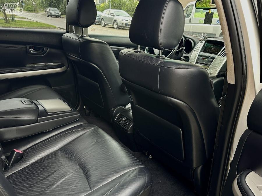 Pelēks Lexus RX 400h 2007 Viļņa, ar dzinēja tilpumu 3.50 L un nobraukumu 260 tūkst. km par 5500 €, foto 26 vietnē AUTOMOTO.COM.LV