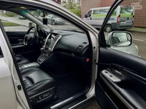 Pelēks Lexus RX 400h 2007 Viļņa, ar dzinēja tilpumu 3.50 L un nobraukumu 260 tūkst. km par 5500 €, foto 29 vietnē AUTOMOTO.COM.LV